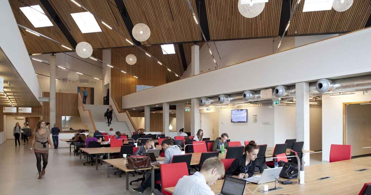 AUC Academic Building - Amsterdam University College