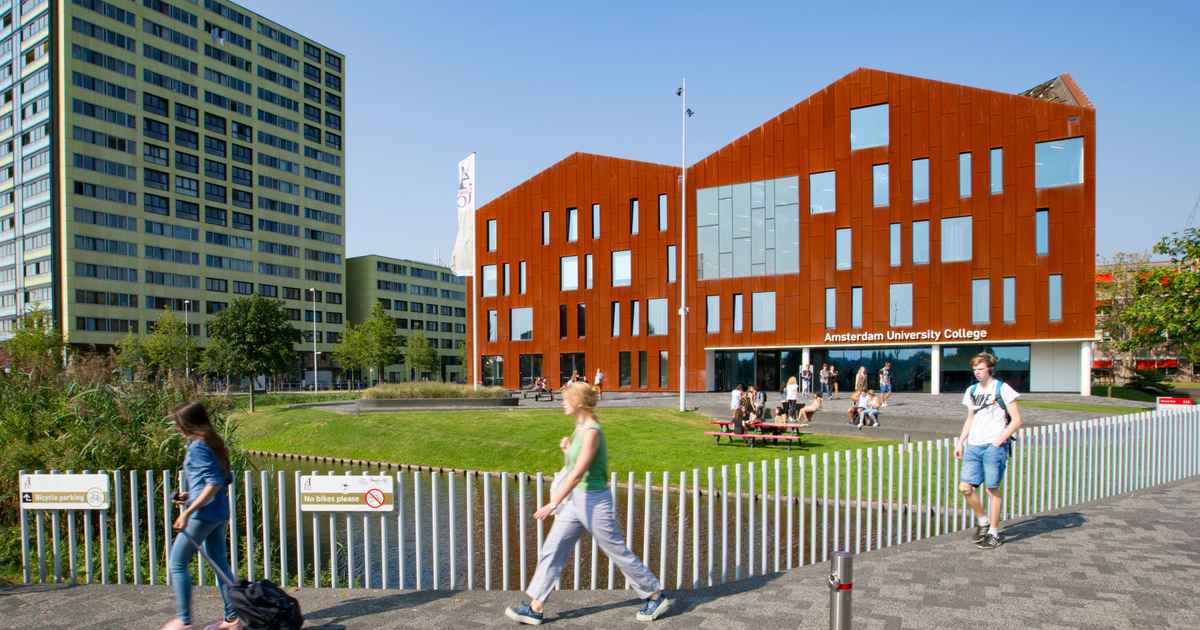 Practical matters and resources - Amsterdam University College