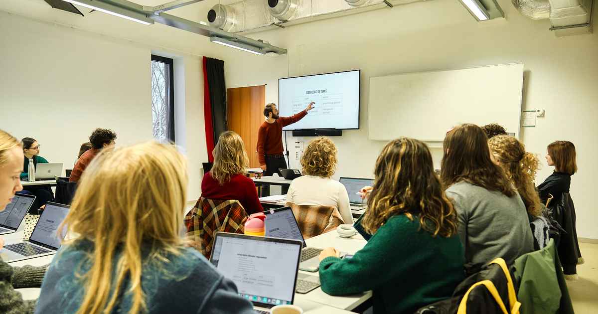 Pre-med at AUC - Amsterdam University College